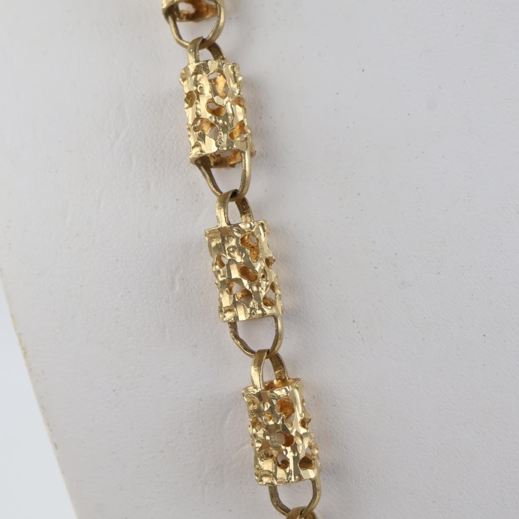 10kt Gold Fancy Filigree Barrel Link Necklace | Property Room
