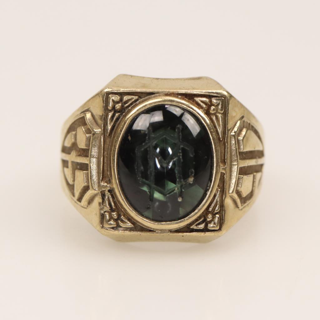 10kt Gold Green Stone Class Signet Ring | Property Room