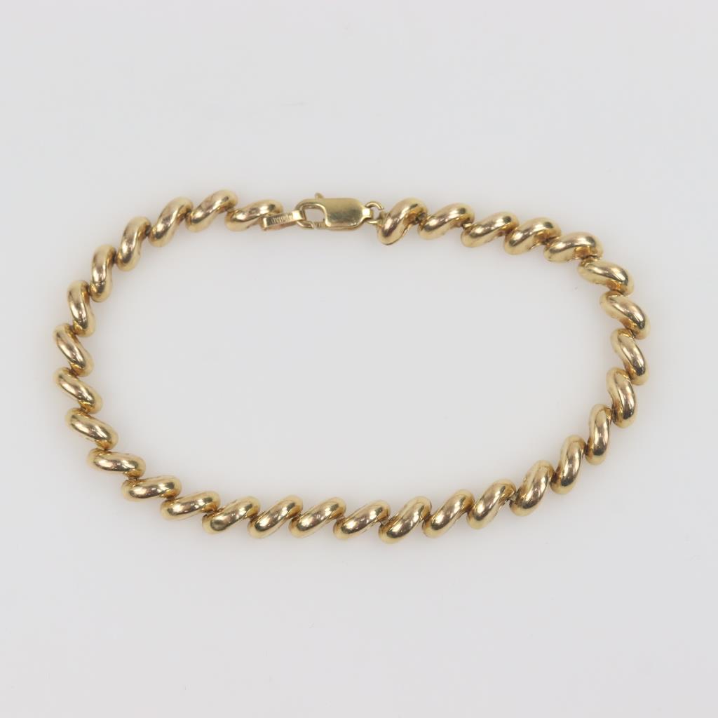 10kt Gold Hollow Bracelet | Property Room