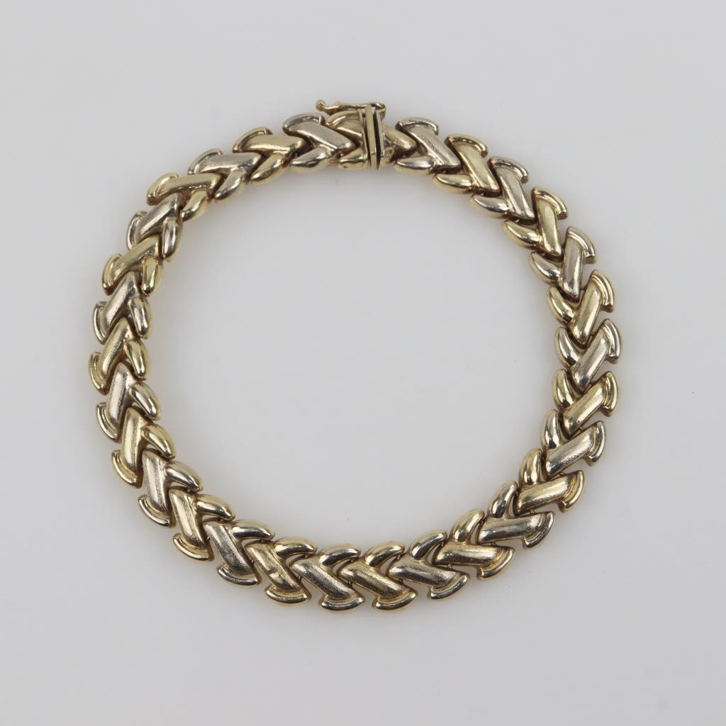 10kt Gold hollow Bracelet | Property Room