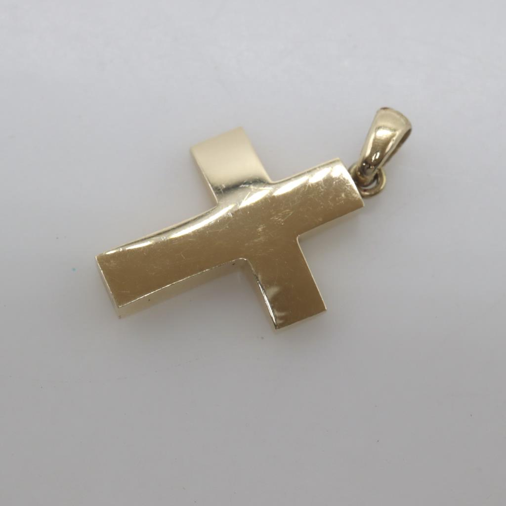 10kt Gold Hollow Cross Pendant | Property Room