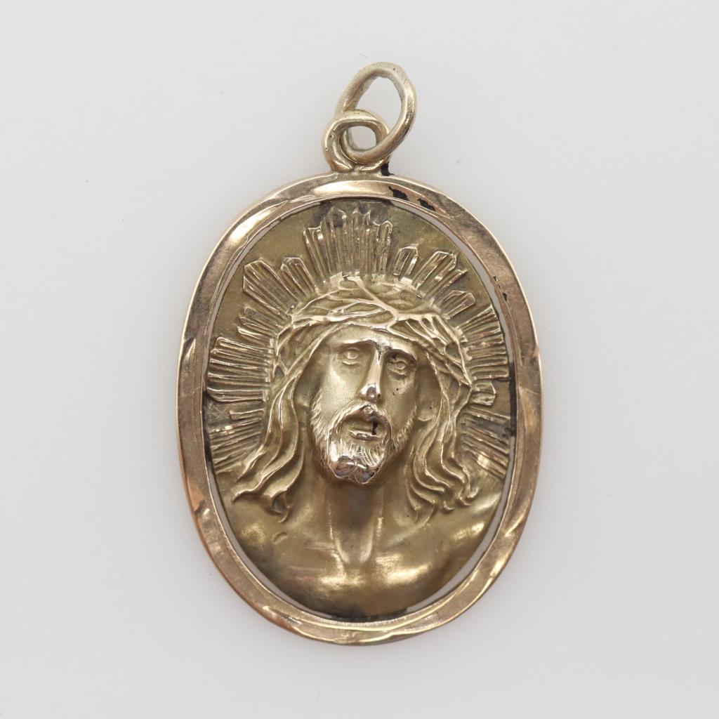 10kt Gold Hollow Religious Pendant | Property Room
