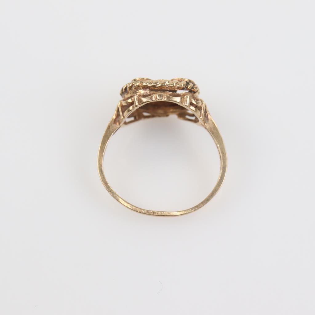 10kt Gold Letter M Ring | Property Room