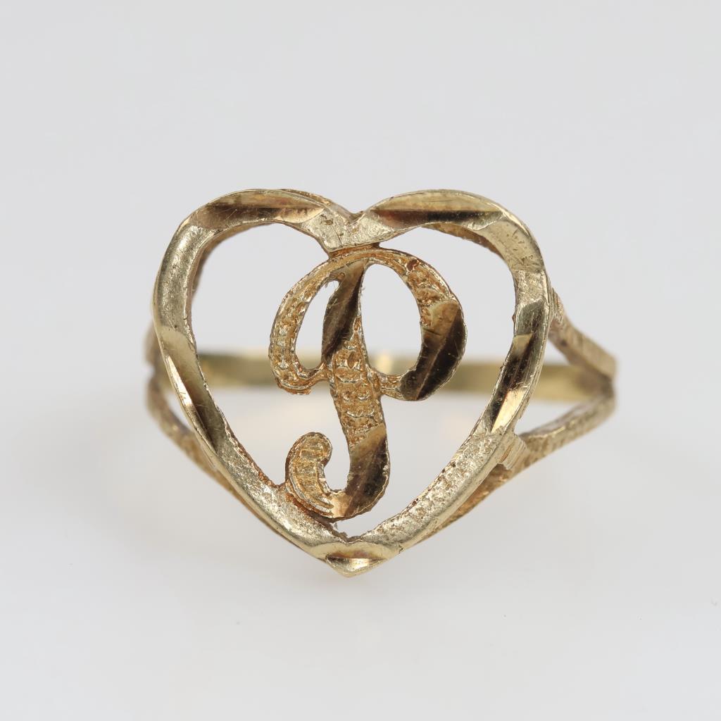 10kt Gold Letter P Heart Ring | Property Room