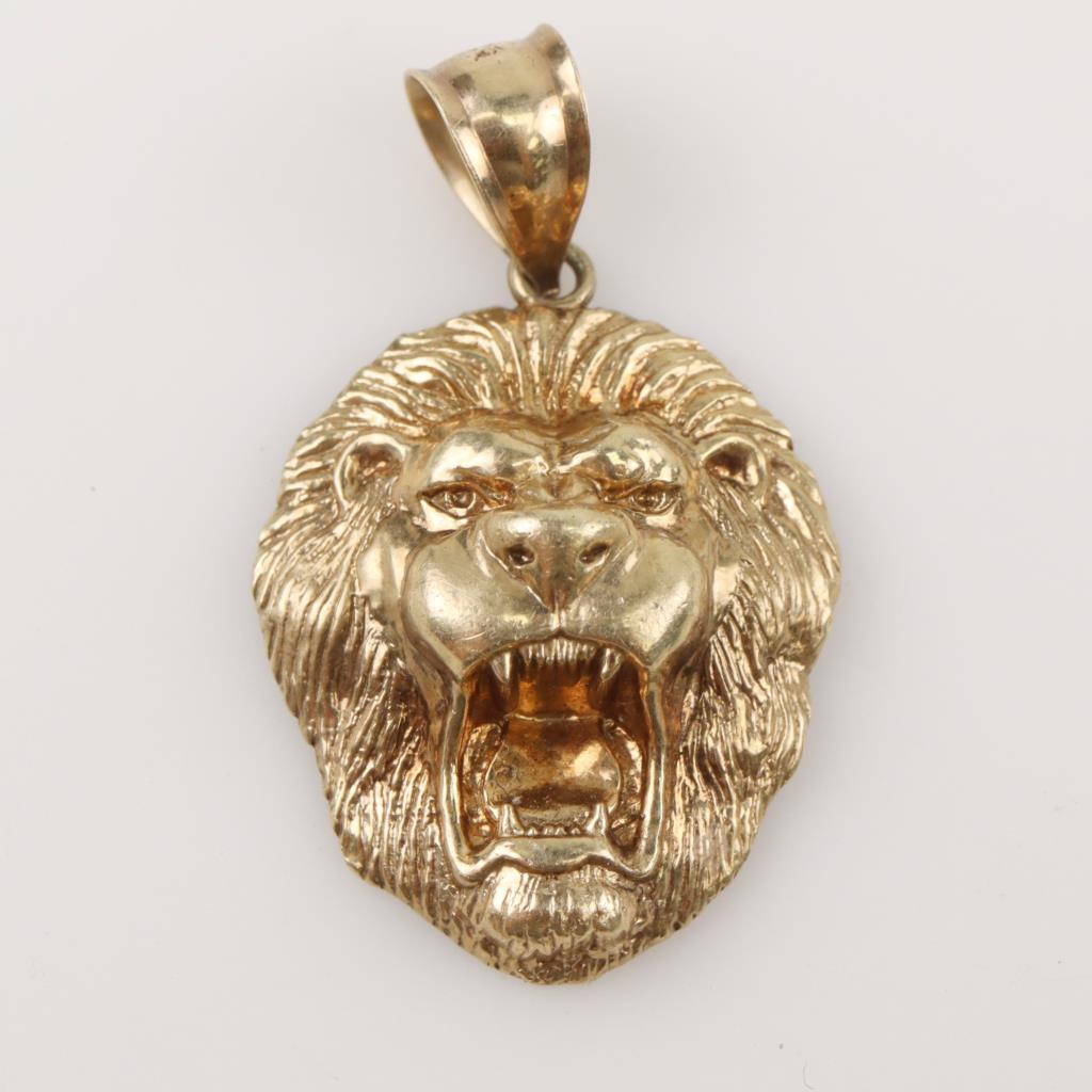 10kt Gold Lion Pendant | Property Room