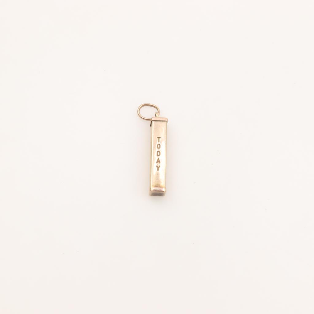 10kt Gold Longevity Bar Pendant | Property Room