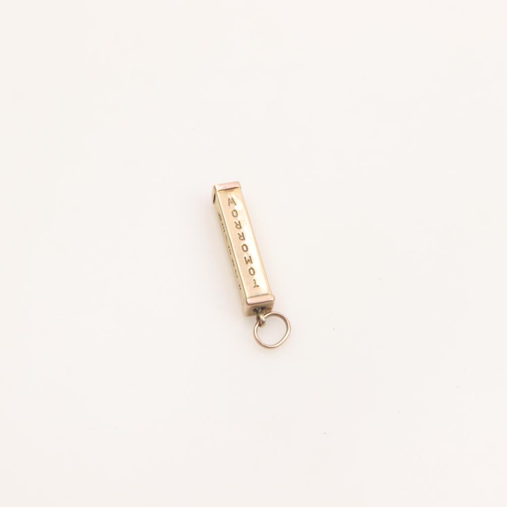 10kt Gold Longevity Bar Pendant | Property Room