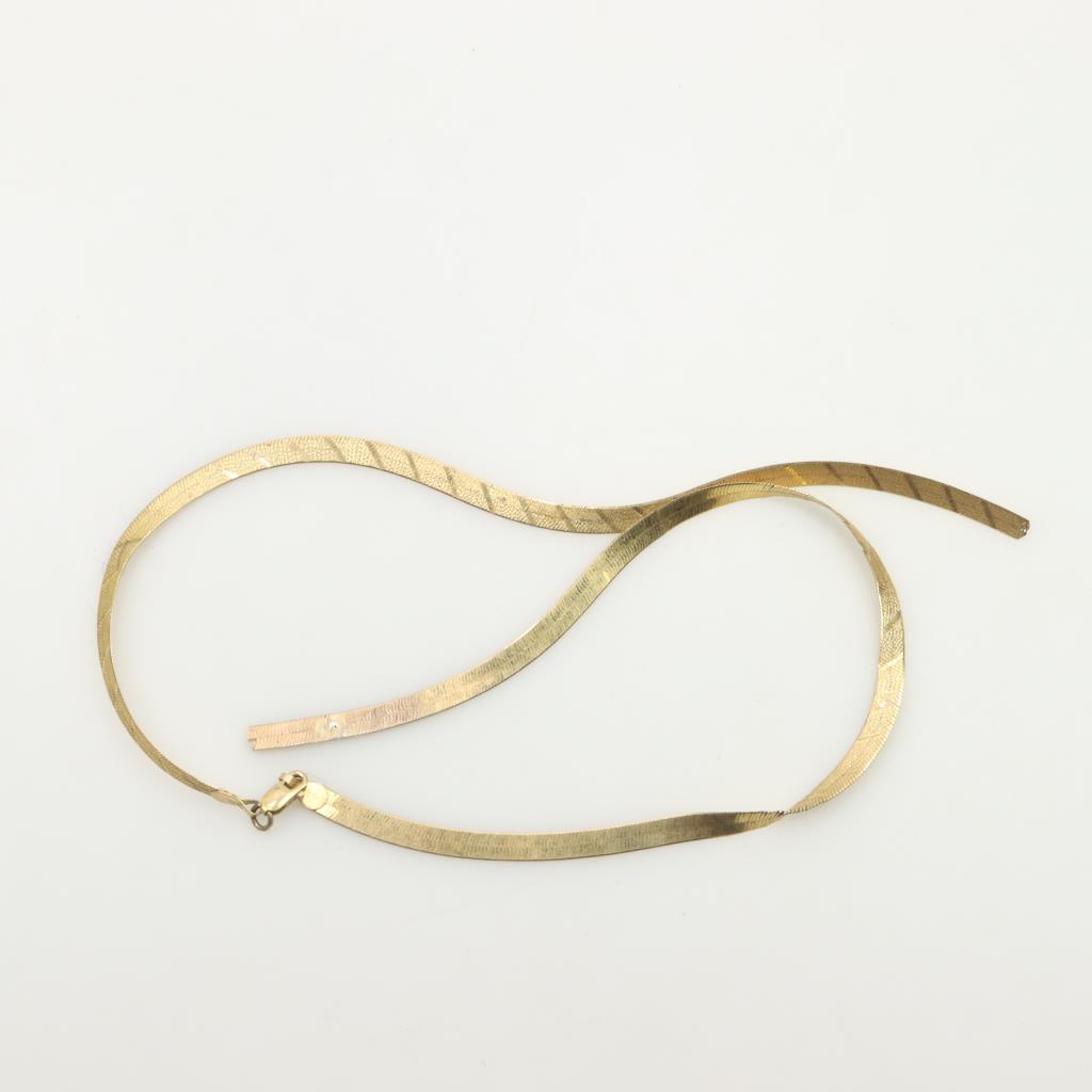 10kt Gold Necklace | Property Room