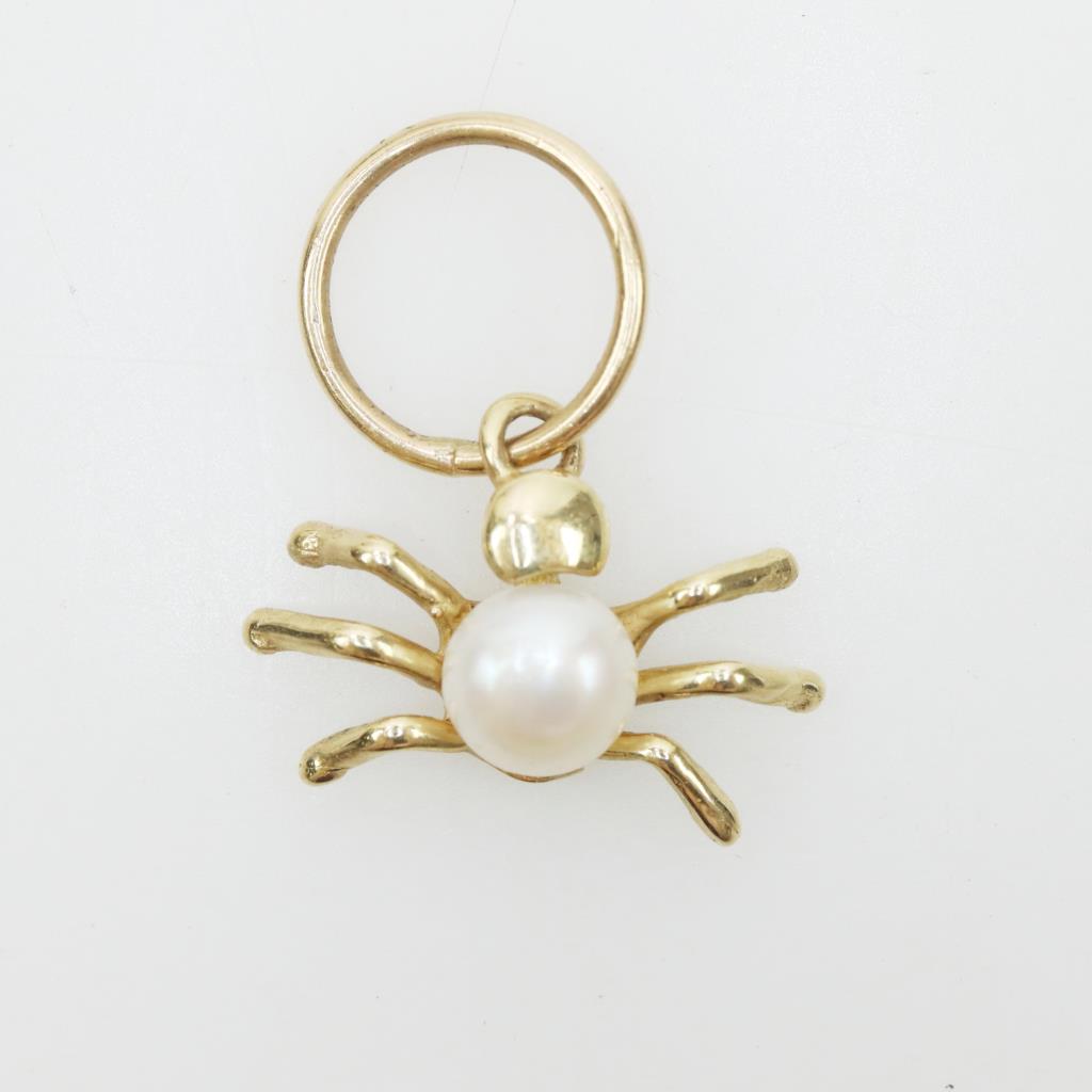 10kt Gold Pearl Bug Pendant | Property Room