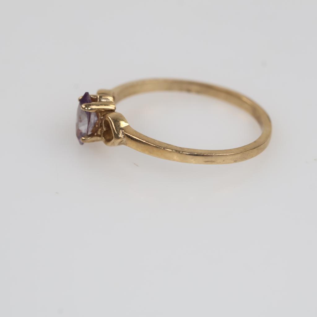 10kt Gold Purple Stone Heart Ring | Property Room