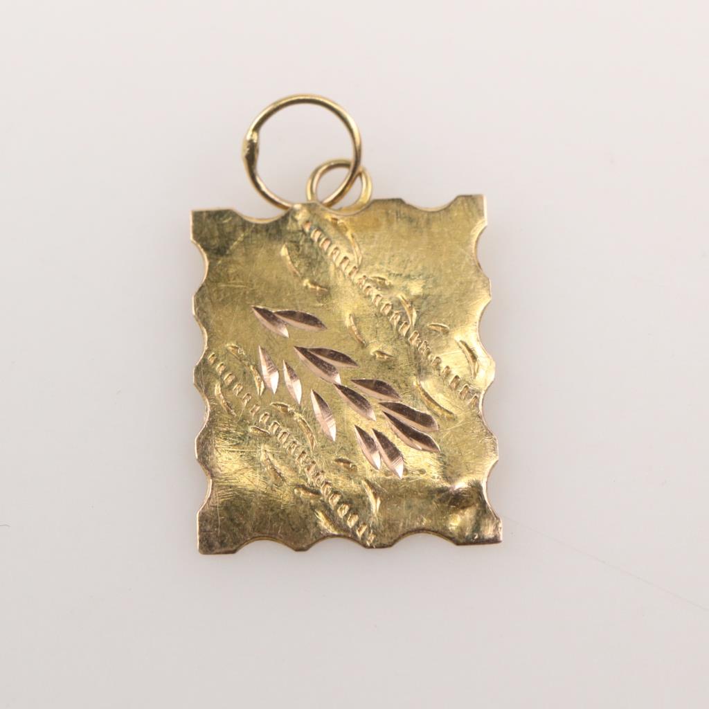 10kt Gold Rectangle Pendant | Property Room