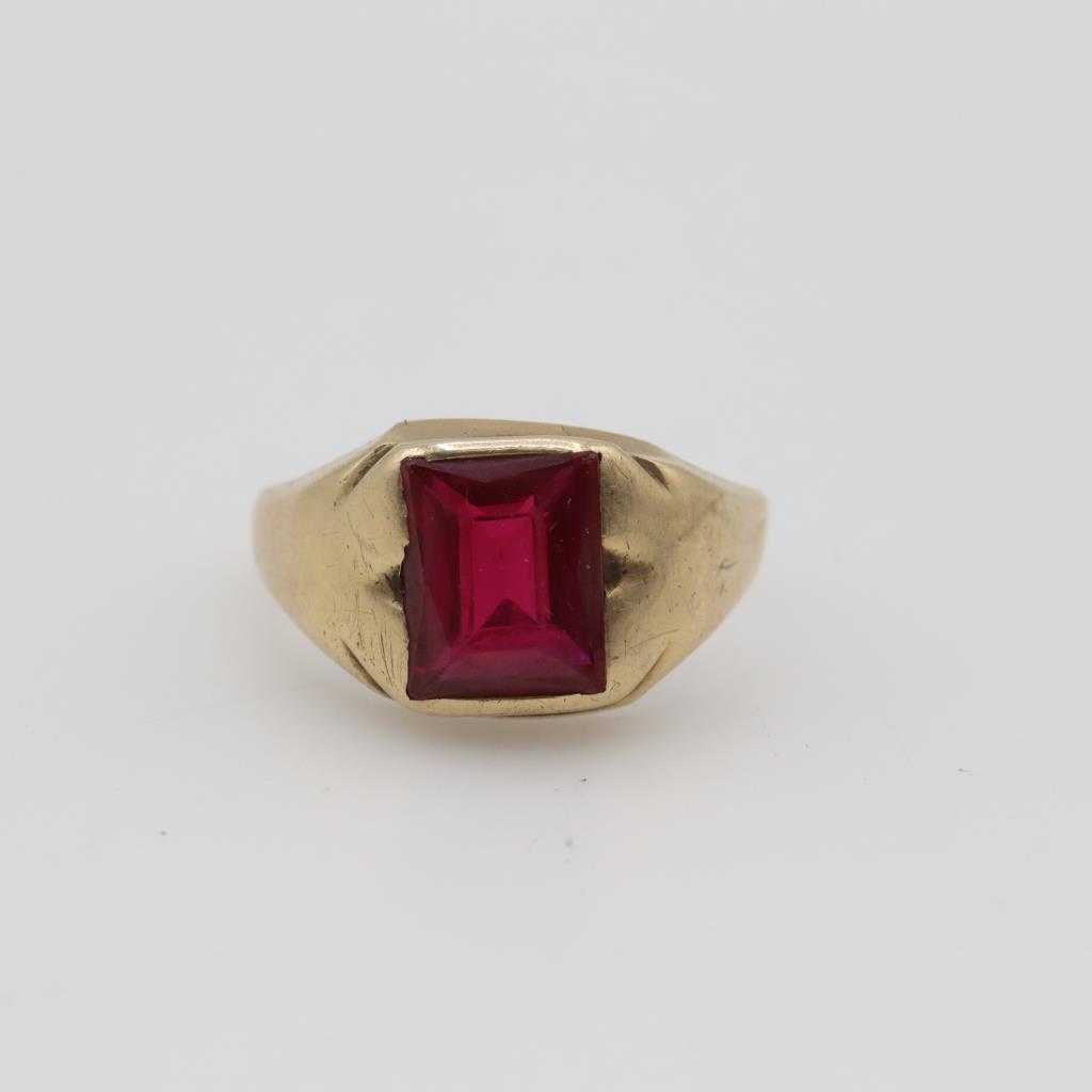10kt Gold Red Stone Ring | Property Room