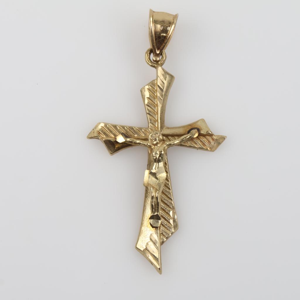 10kt Gold Religious Gold Pendant | Property Room