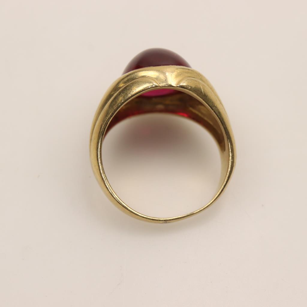 10kt Gold Ruby Dome Signet Ring | Property Room
