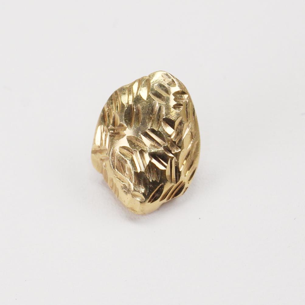 10kt Gold Texture Tooth Cap | Property Room