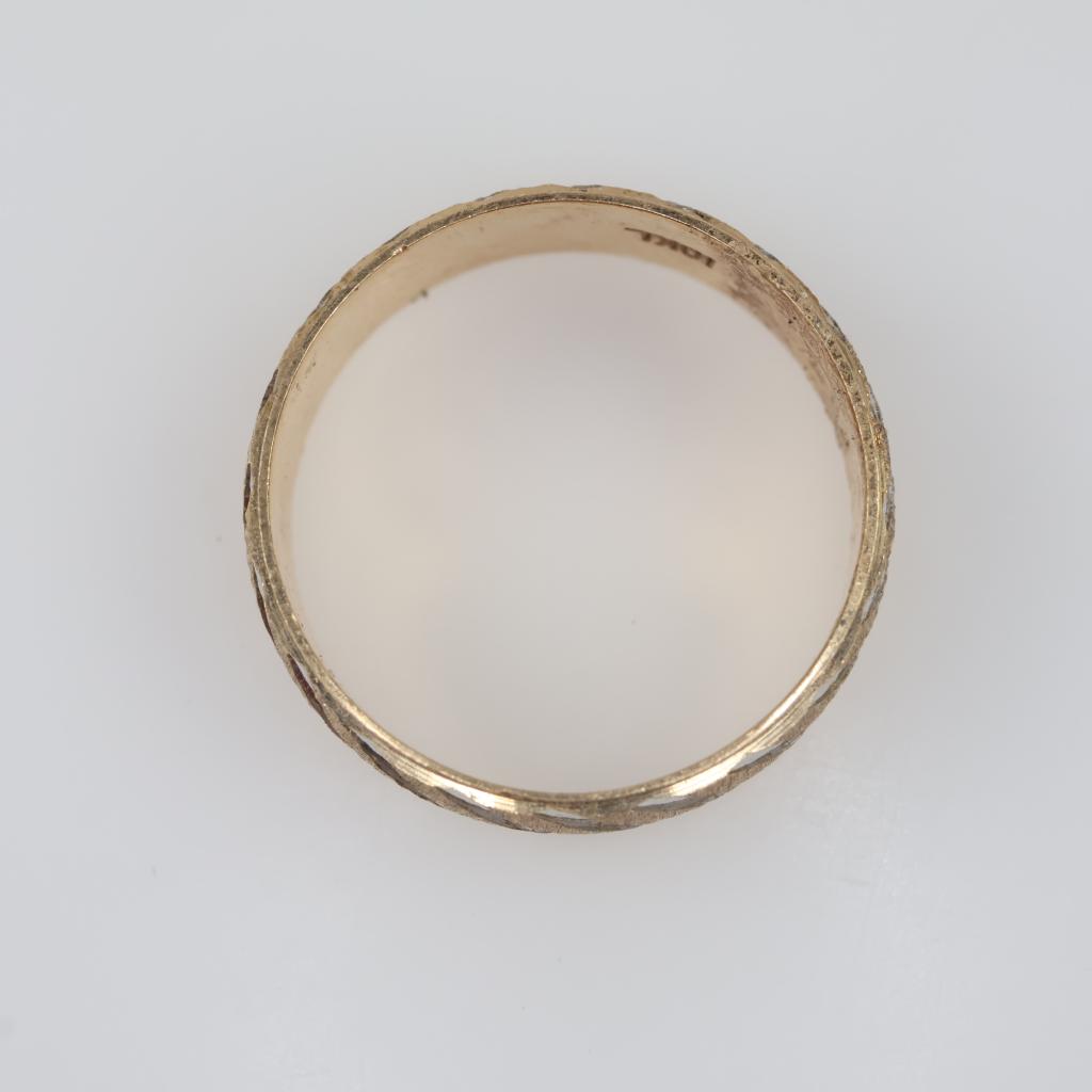 10kt Gold Two Tone Ring | Property Room