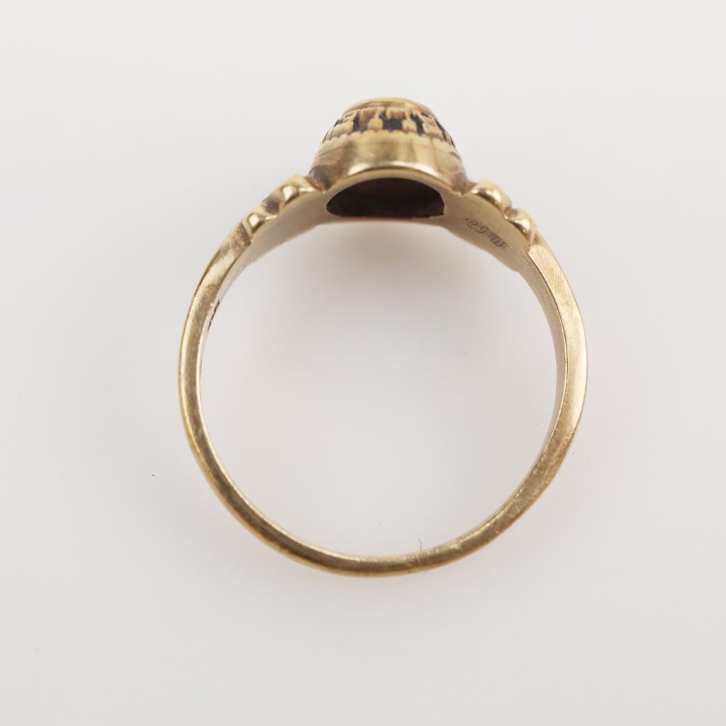 10kt Gold White Stone Class Ring | Property Room