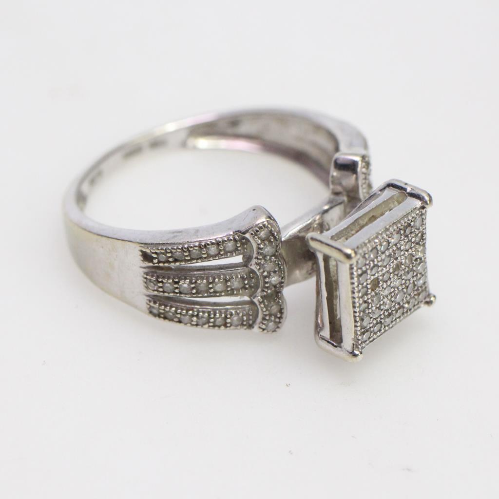 10kt White Gold 3g Diamond Ring | Property Room