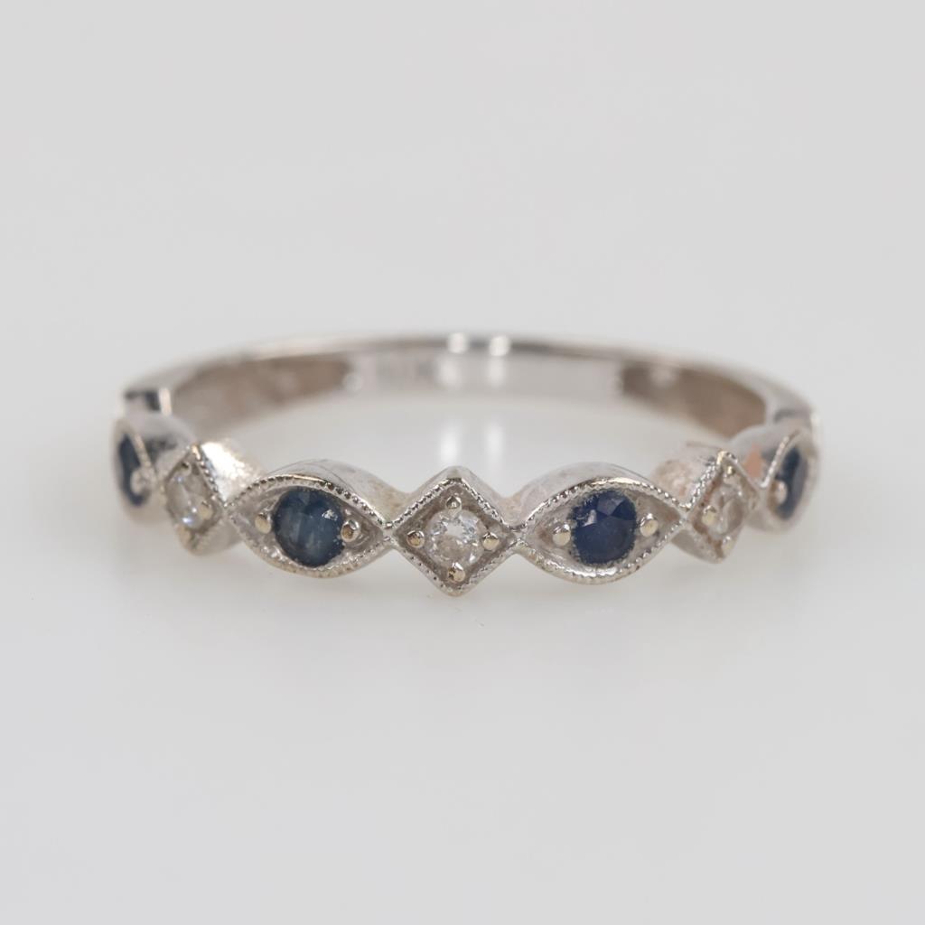 10kt White Gold Blue Stone Diamond Accent Band | Property Room