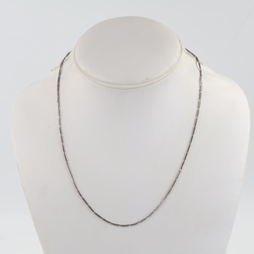 10kt White Gold Chain Necklace | Property Room