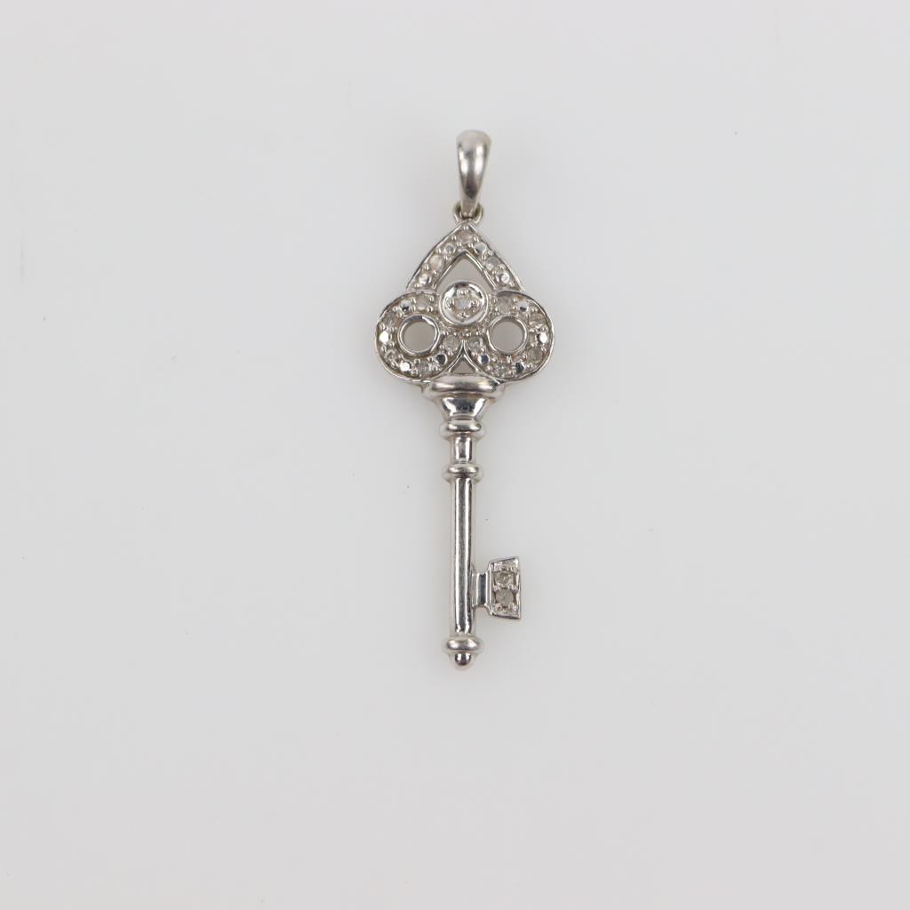 10kt White Gold Clear Stone Key Pendant | Property Room