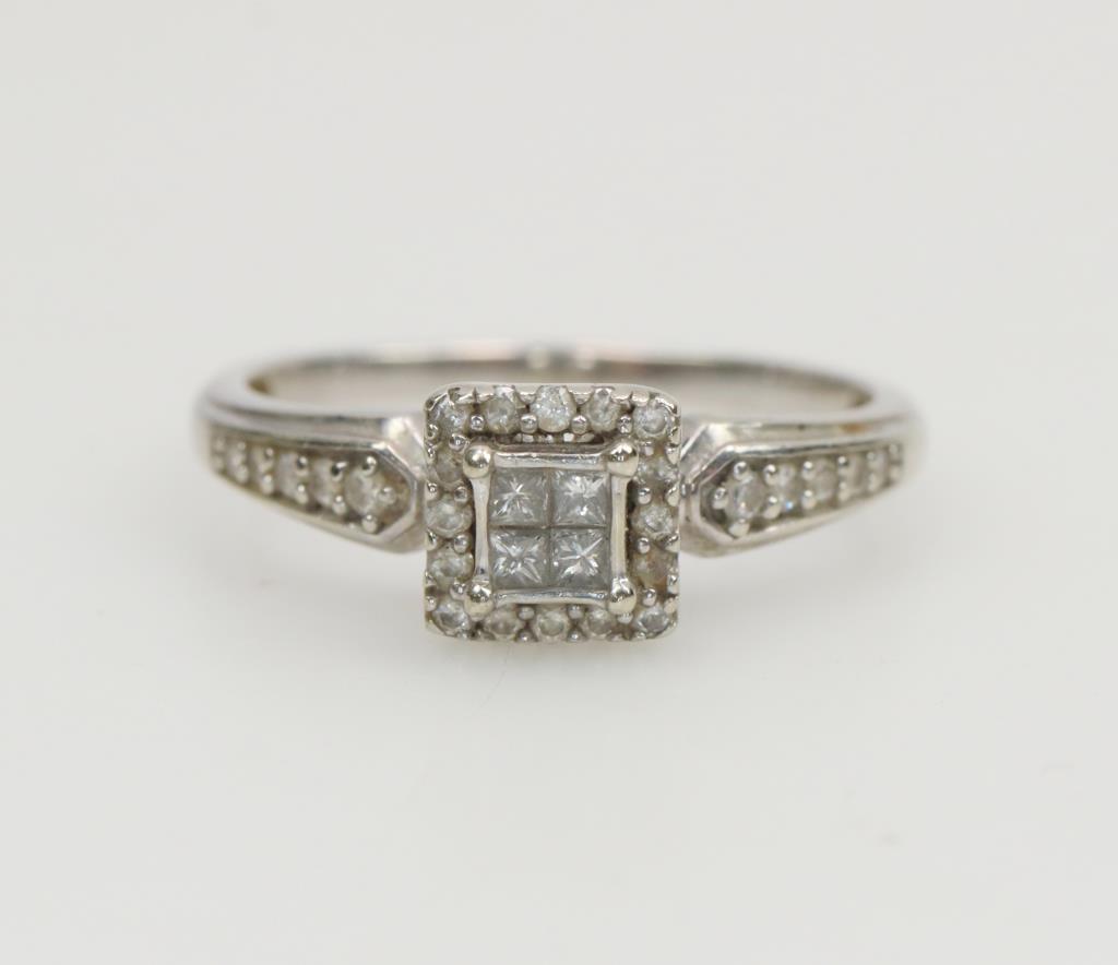 10kt White Gold Diamond Ring | Property Room