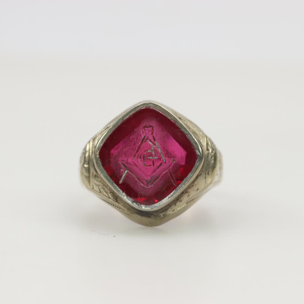 10kt White Gold Ruby Masonic Ring | Property Room