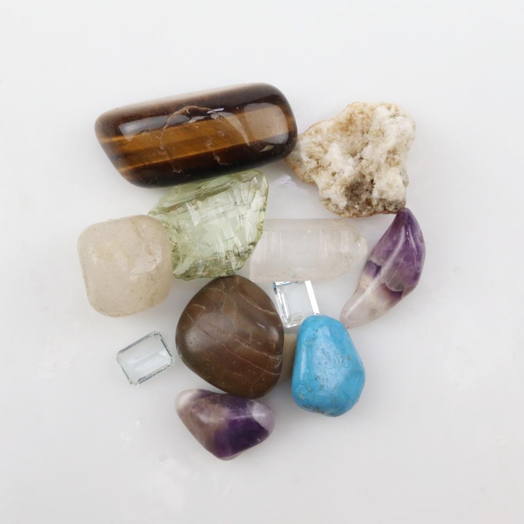 12 Loose Gemstones | Property Room