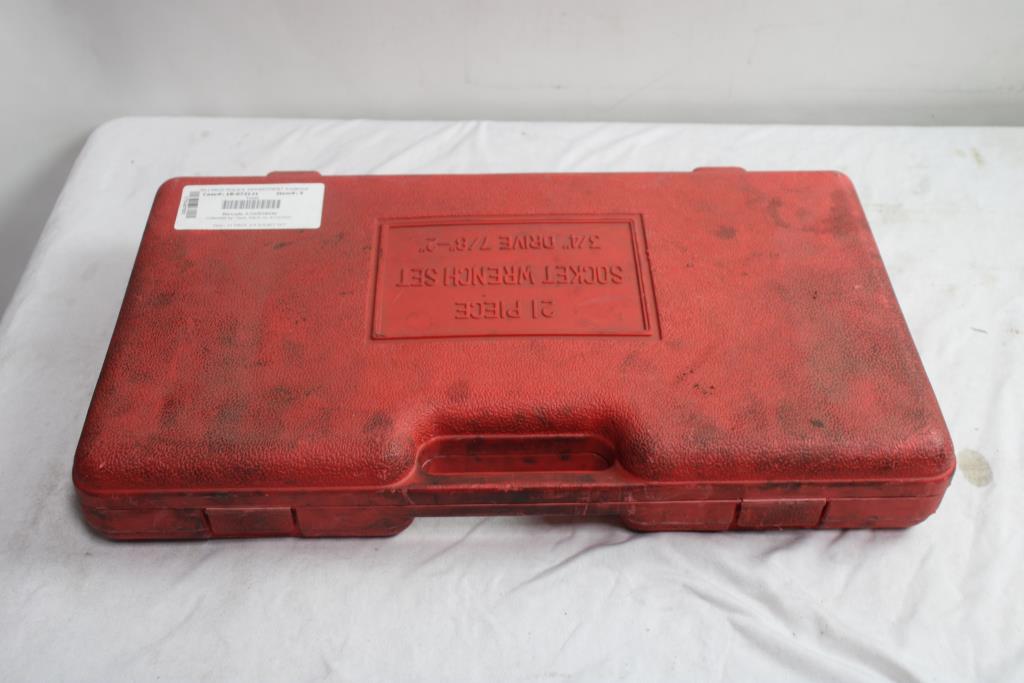 12 Piece Socket Wrench Set | Property Room