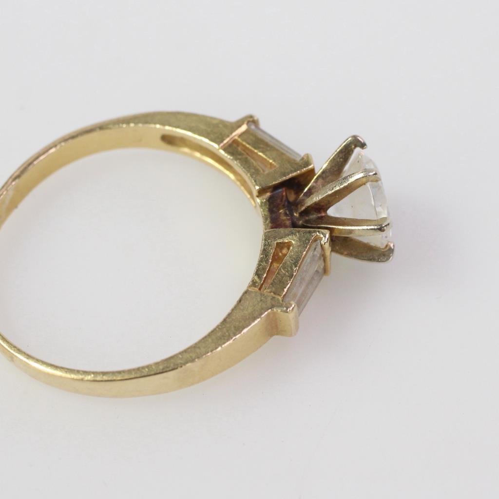 13k Gold 3.42g Ring With Clear Stones | Property Room