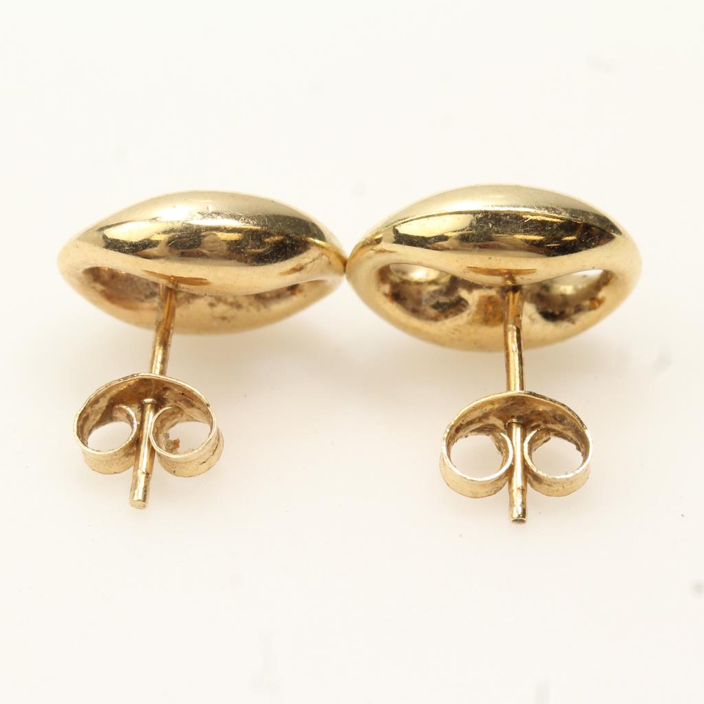 13kt Gold 1.8g Earrings | Property Room