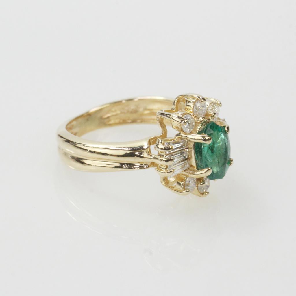 1.41ct TW Emerald Diamond 14k Gold Ring | Property Room