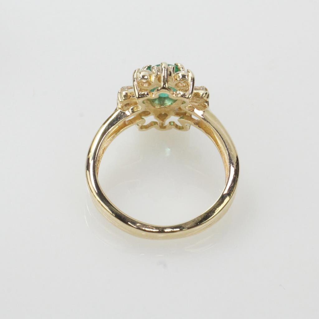 1.41ct TW Emerald Diamond 14k Gold Ring | Property Room