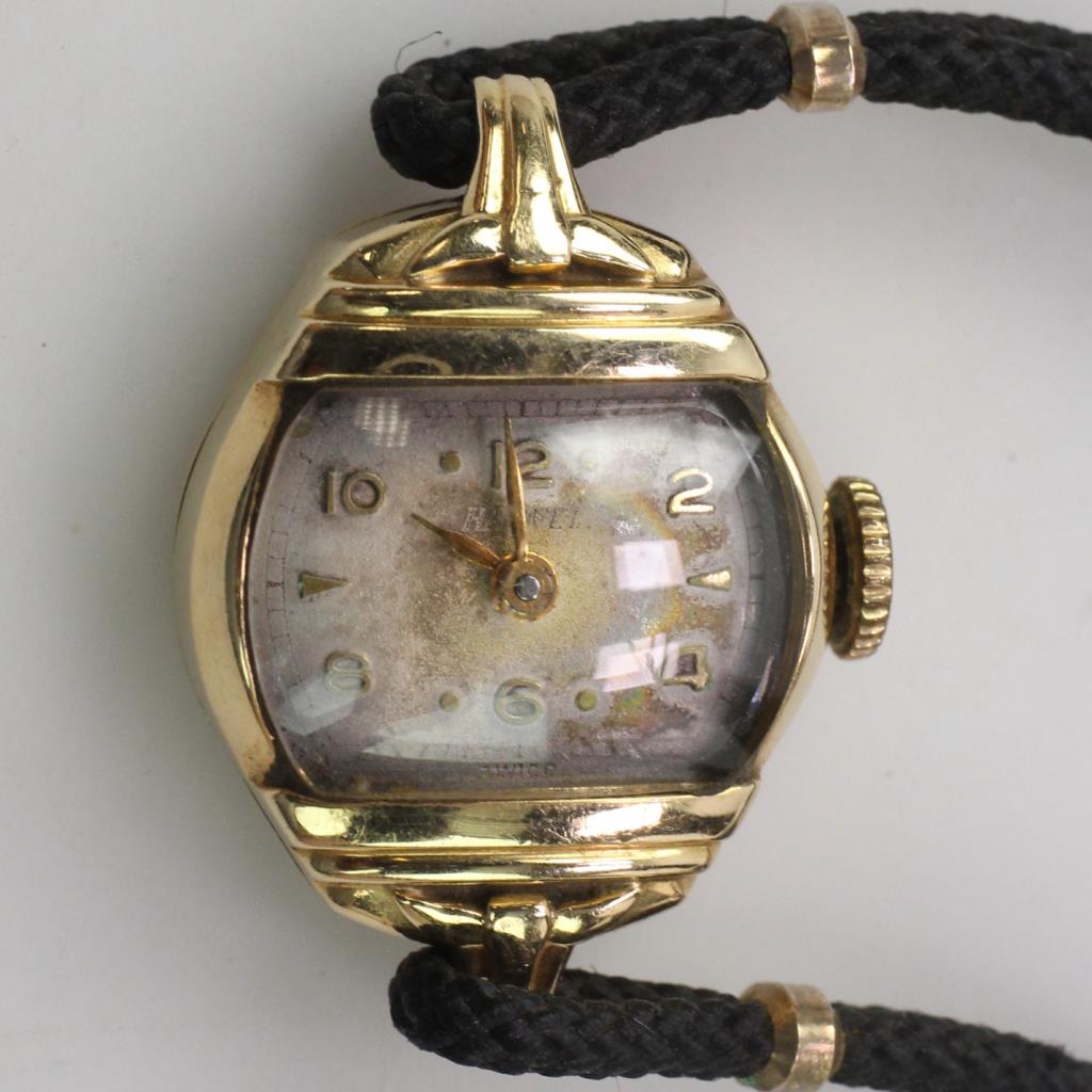 14k Gold Harvel Watch Co Vintage Watch | Property Room