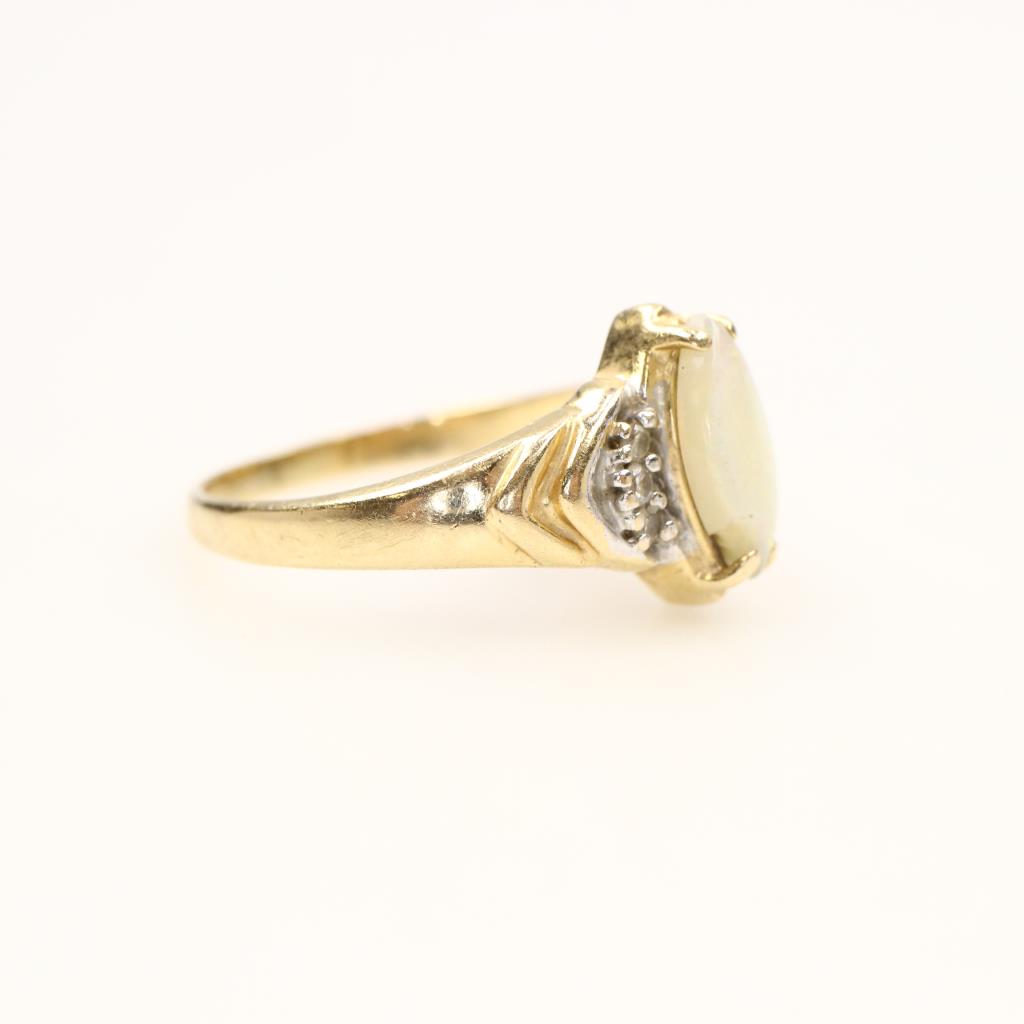 14k Gold Iridescent Stone Diamond Ring | Property Room