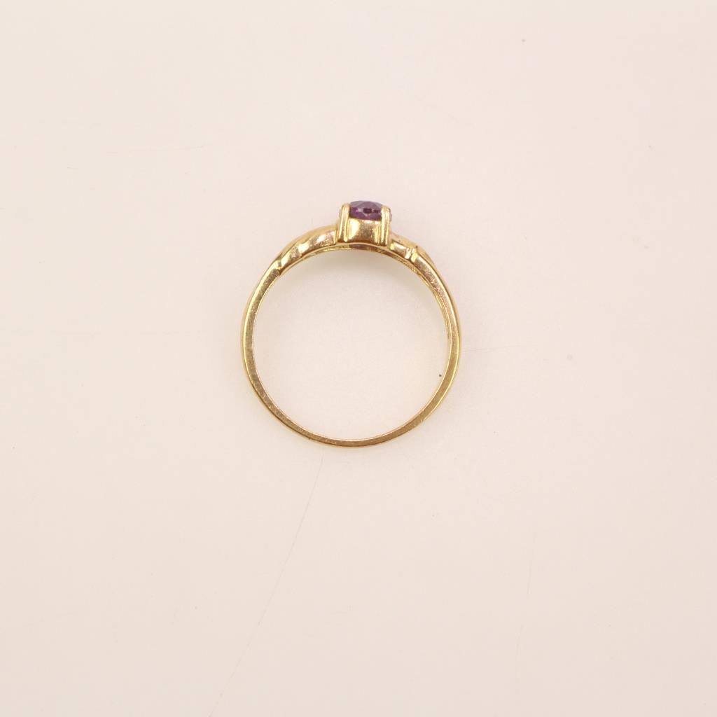 14k Gold Purple Stone Ring | Property Room