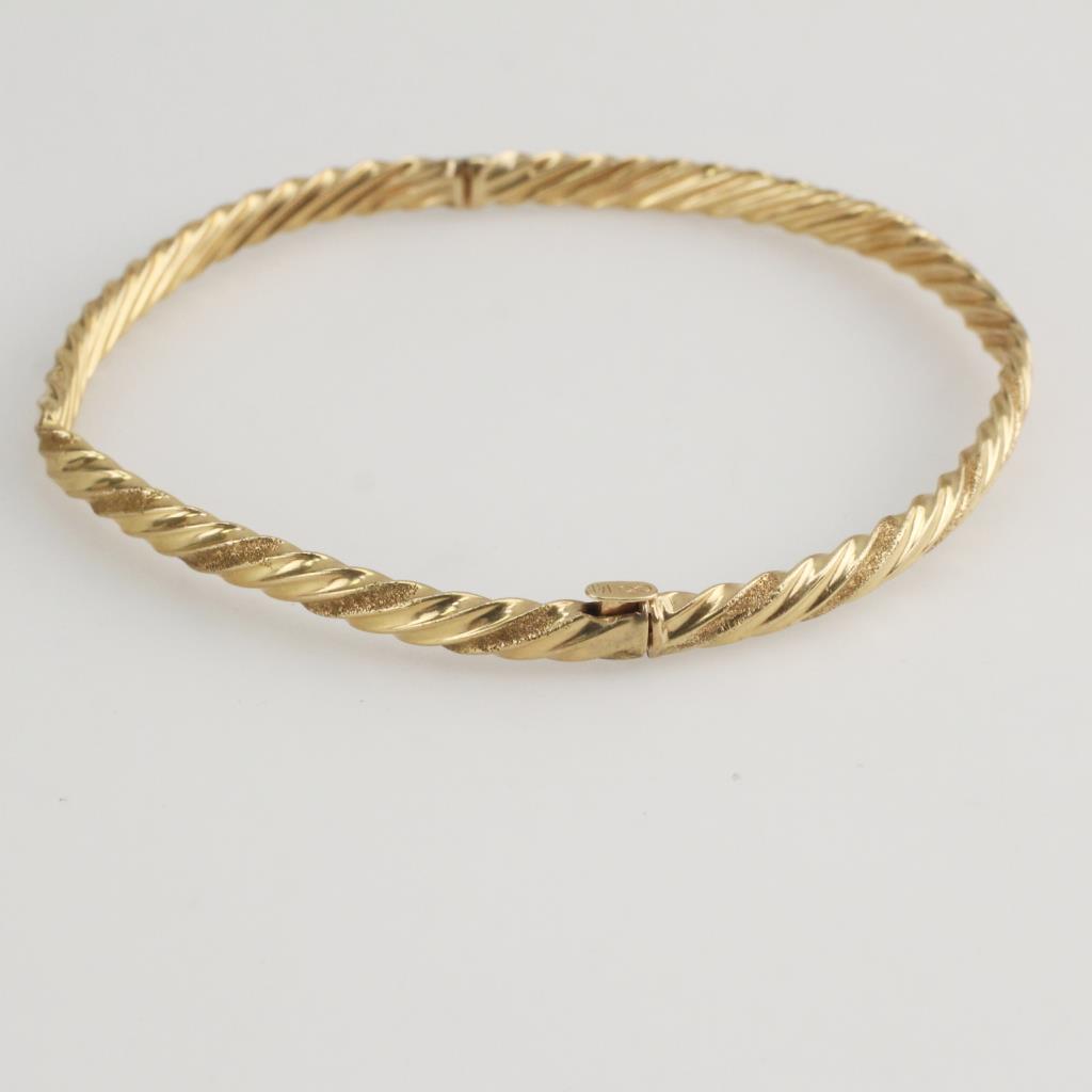 14k Gold Twisted Bangle Bracelet | Property Room