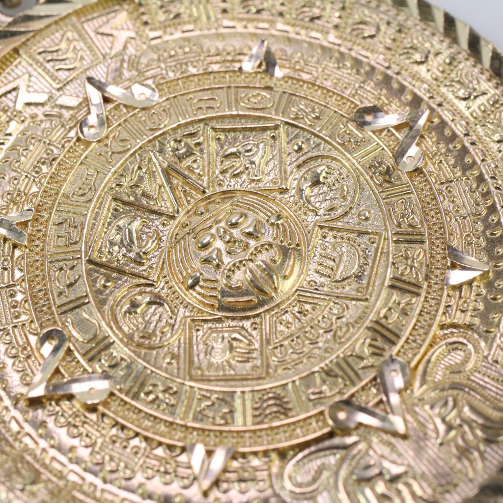 14kt Gold 17.96g Aztec Calendar Pendant | Property Room