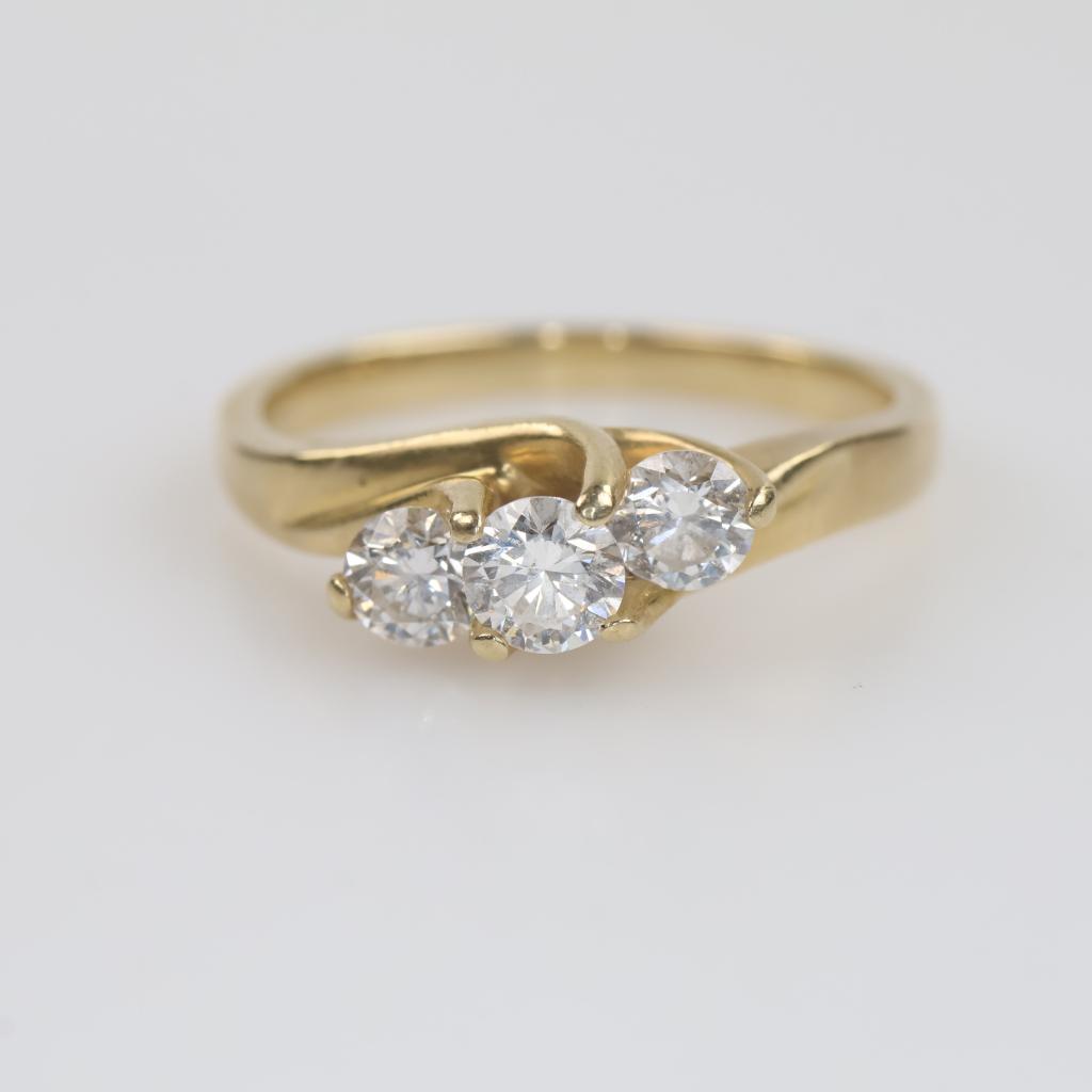 14kt Gold 3 Stone Diamond Ring | Property Room