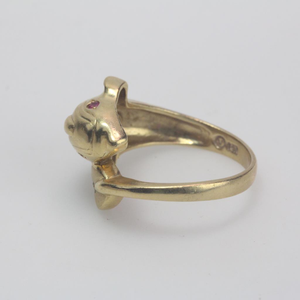 14kt Gold 5.12g Dolphin Ring With Red And Clear Stones | Property Room