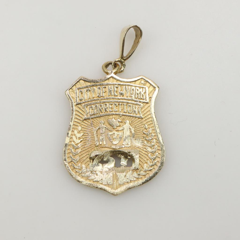 14kt Gold Badge Pendant | Property Room
