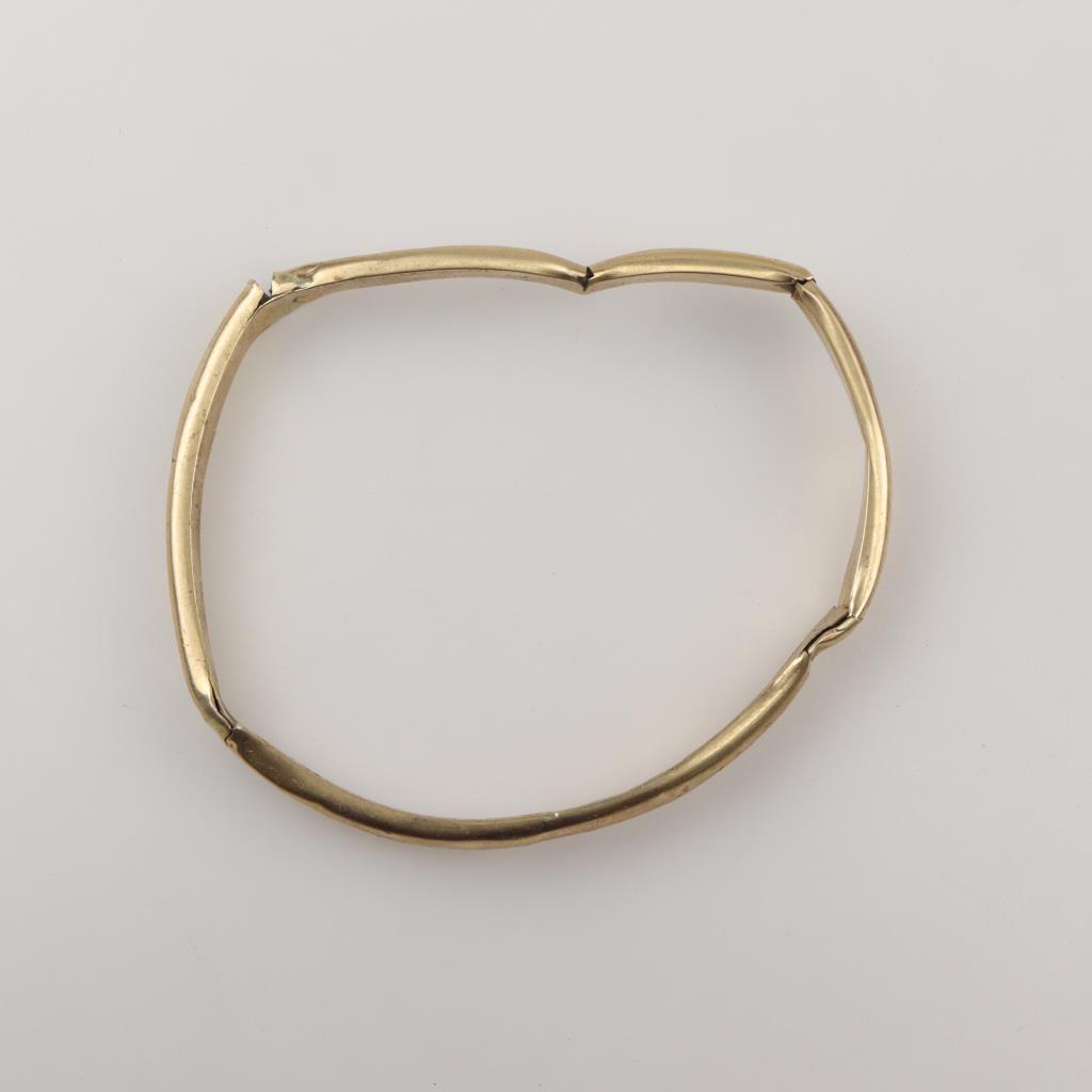 14kt Gold Bangle Bracelet | Property Room