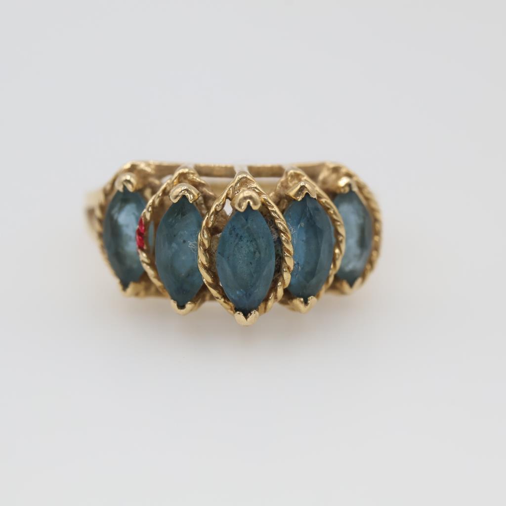 14kt Gold Blue Grey Stone Ring | Property Room