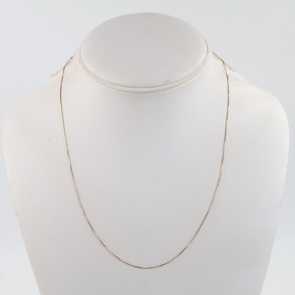 14kt Gold Box Link Necklace | Property Room