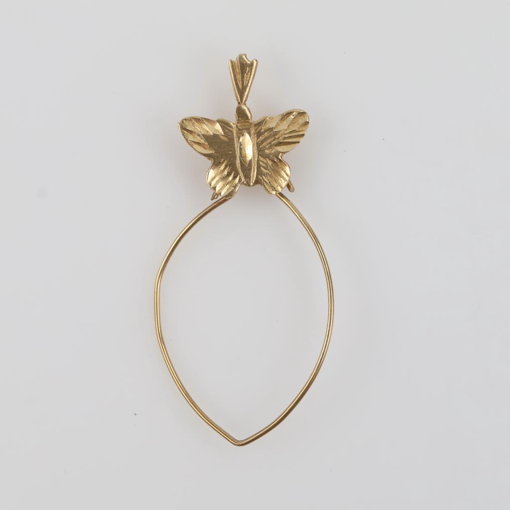 14kt Gold Charm Holder Pendant | Property Room