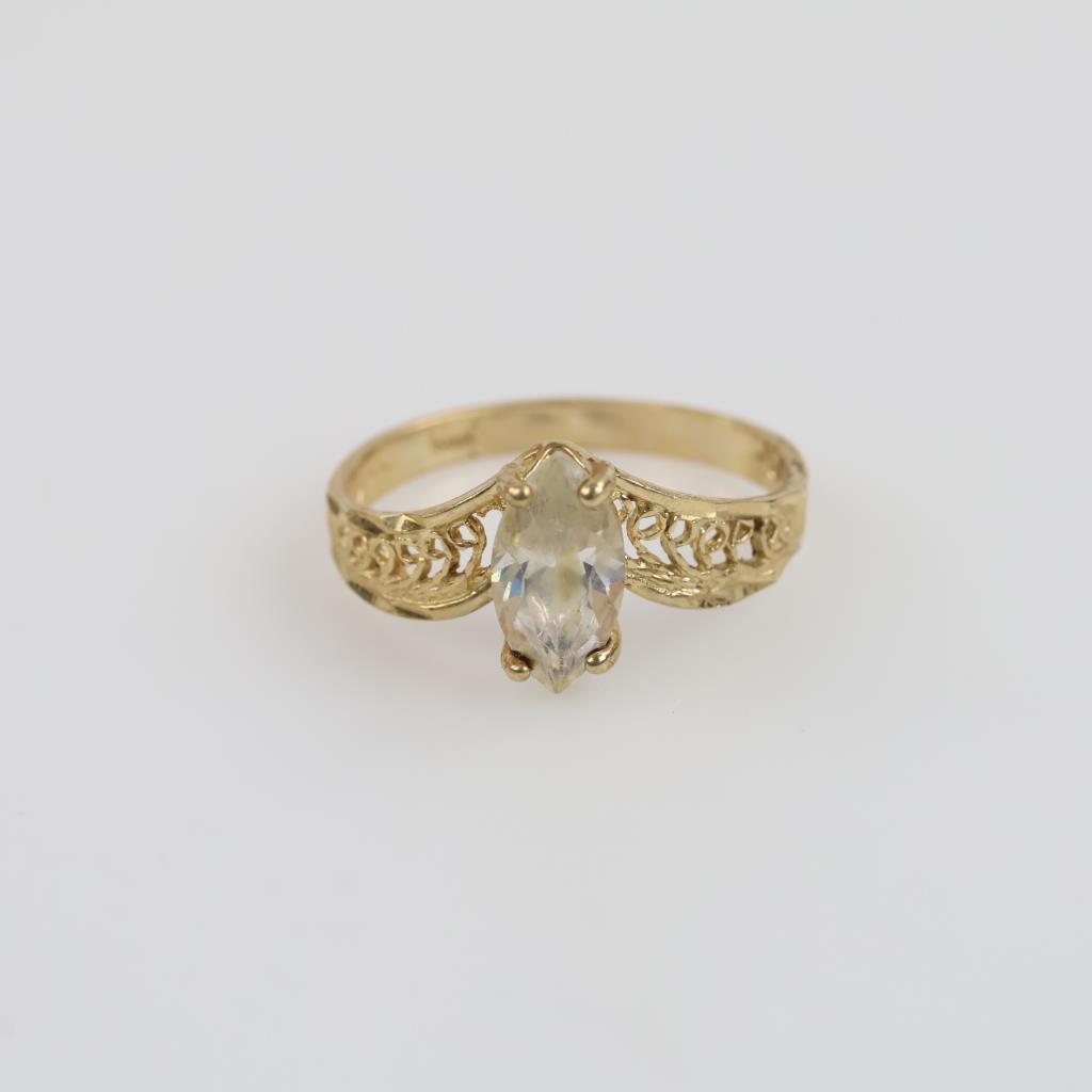14kt Gold Clear Stone Filigree Ring | Property Room