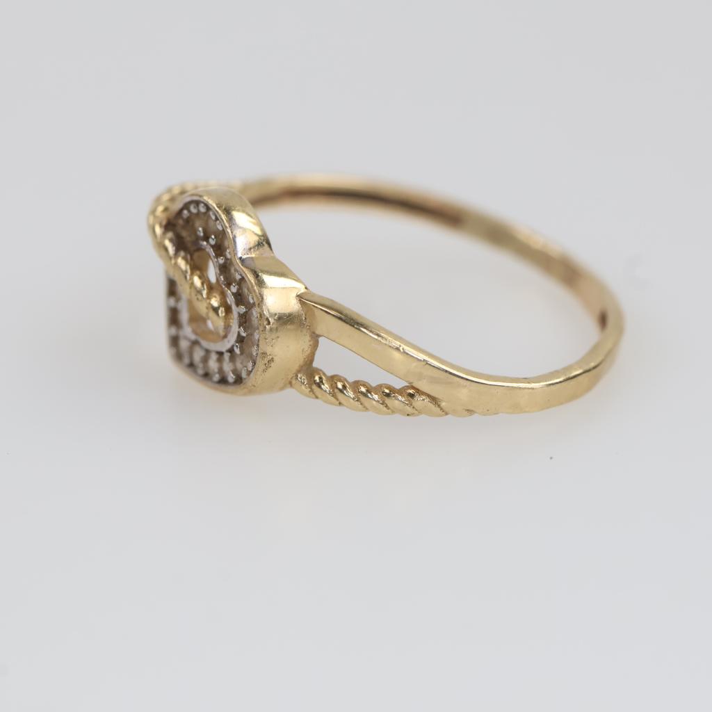 14kt Gold Clear Stone Heart Ring | Property Room
