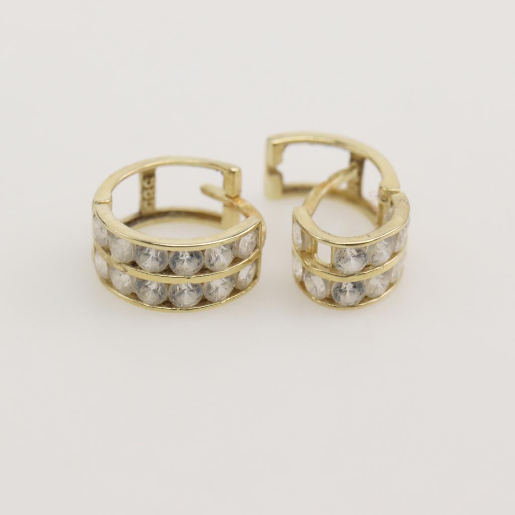 14kt Gold Clear Stone Hoop Earrings | Property Room