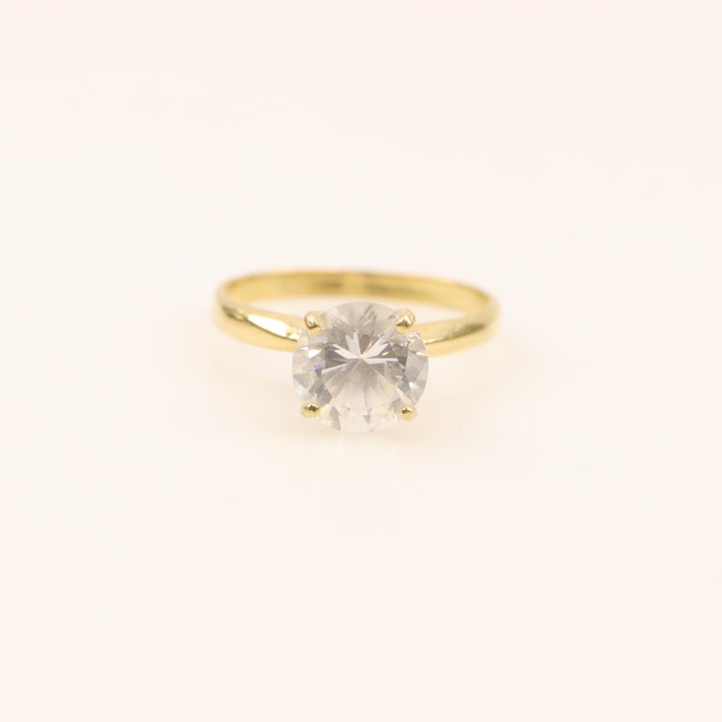 14kt Gold Clear Stone Ring | Property Room