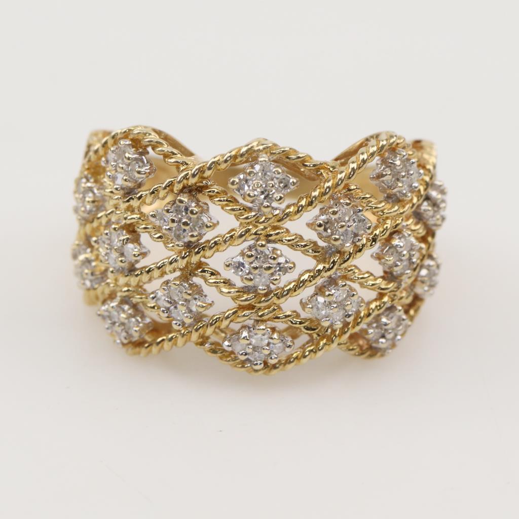 14kt Gold Clear Stone Ring | Property Room